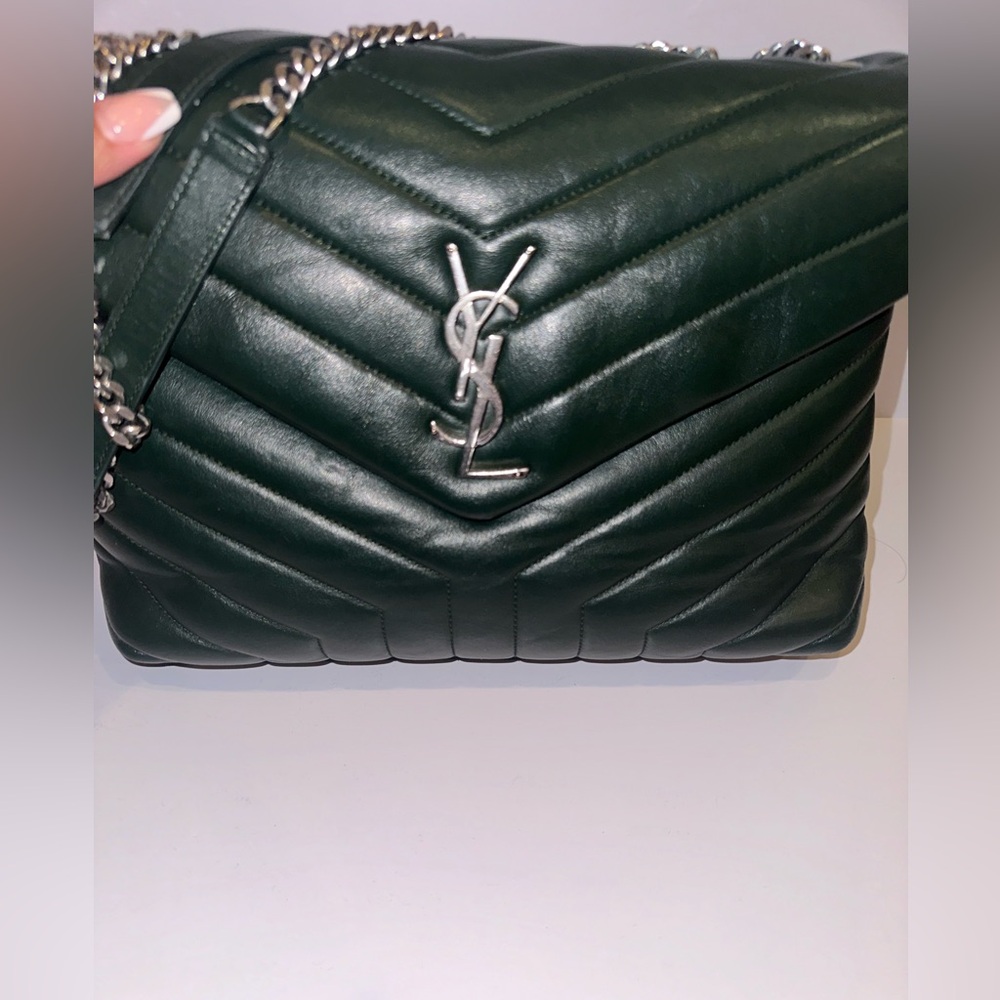 Ysl Green Chevron Calfskin Loulou Shoulder Bag - Gem